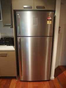 Plumbing in a Fridge – Fridges With an Ice And Water Dispenser - The ...