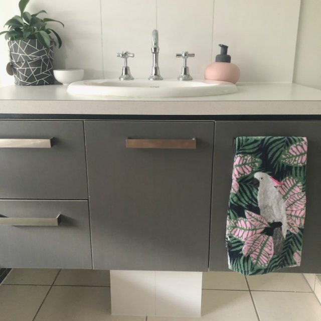 Colourful Hand Towels Add Colour to Your Bathroom - The Plumbette