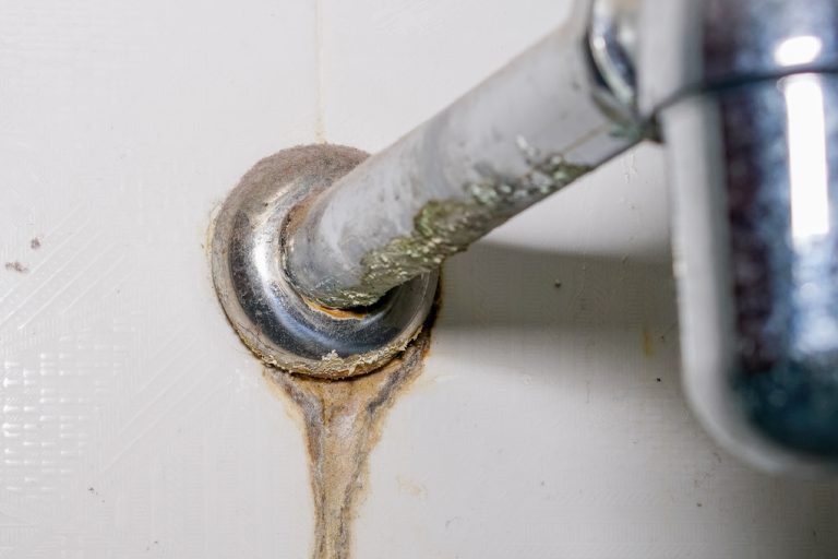 What Are Gradual Water Leaks? - The Plumbette